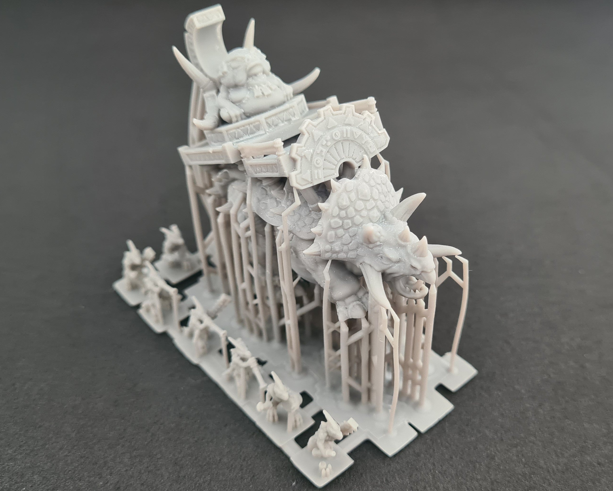 Lizardmen Slann Mage on Stegadon – printforge3d
